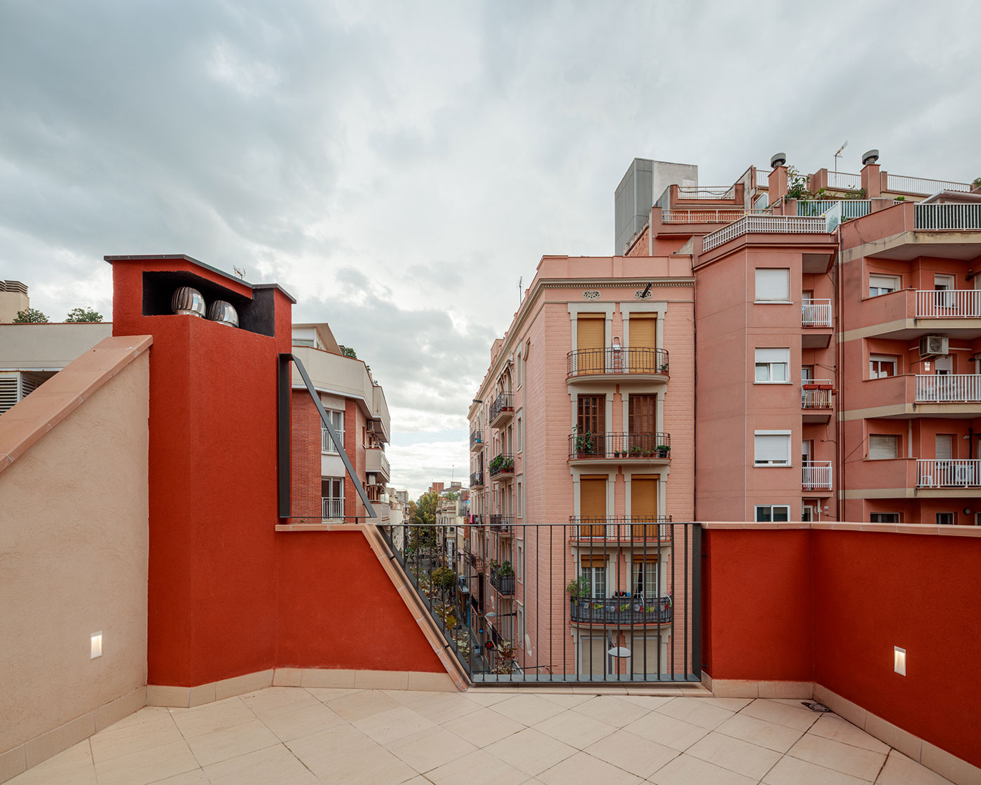 Pantera House. Renovación de una vivienda entremedianeras | MA+SA ...