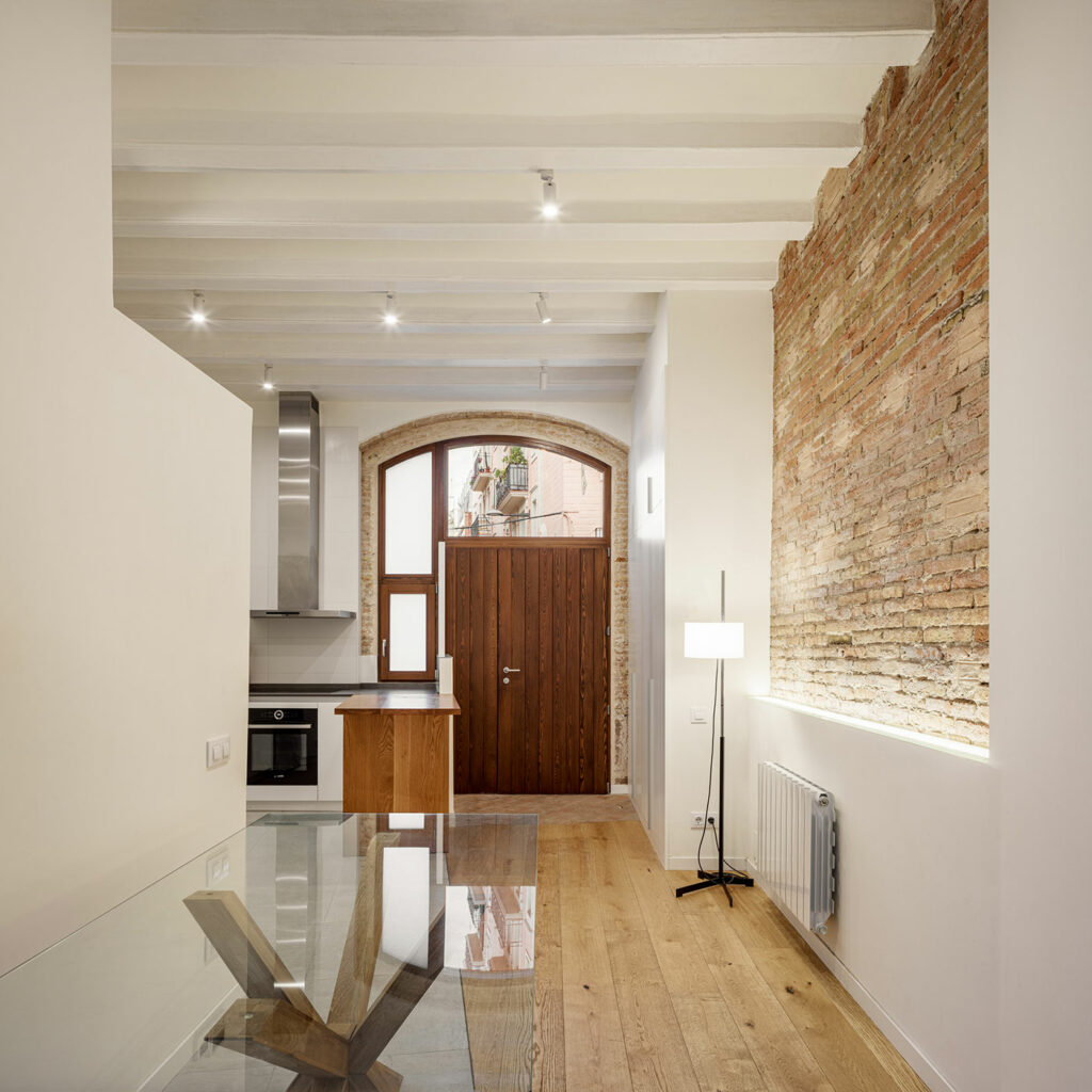 Pantera House. Renovación de una vivienda entremedianeras | MA+SA ...