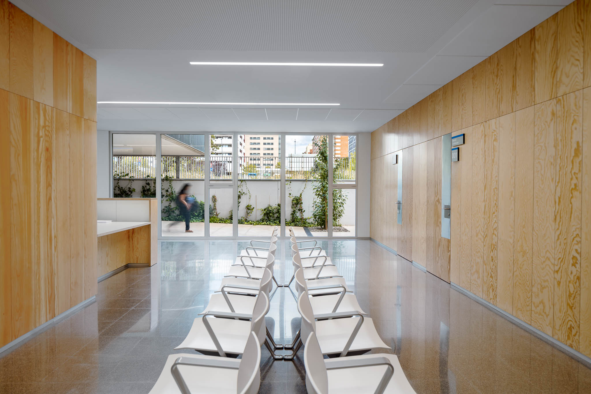 CAP Can Roca a Terrassa | Forgas Arquitectes - veredes