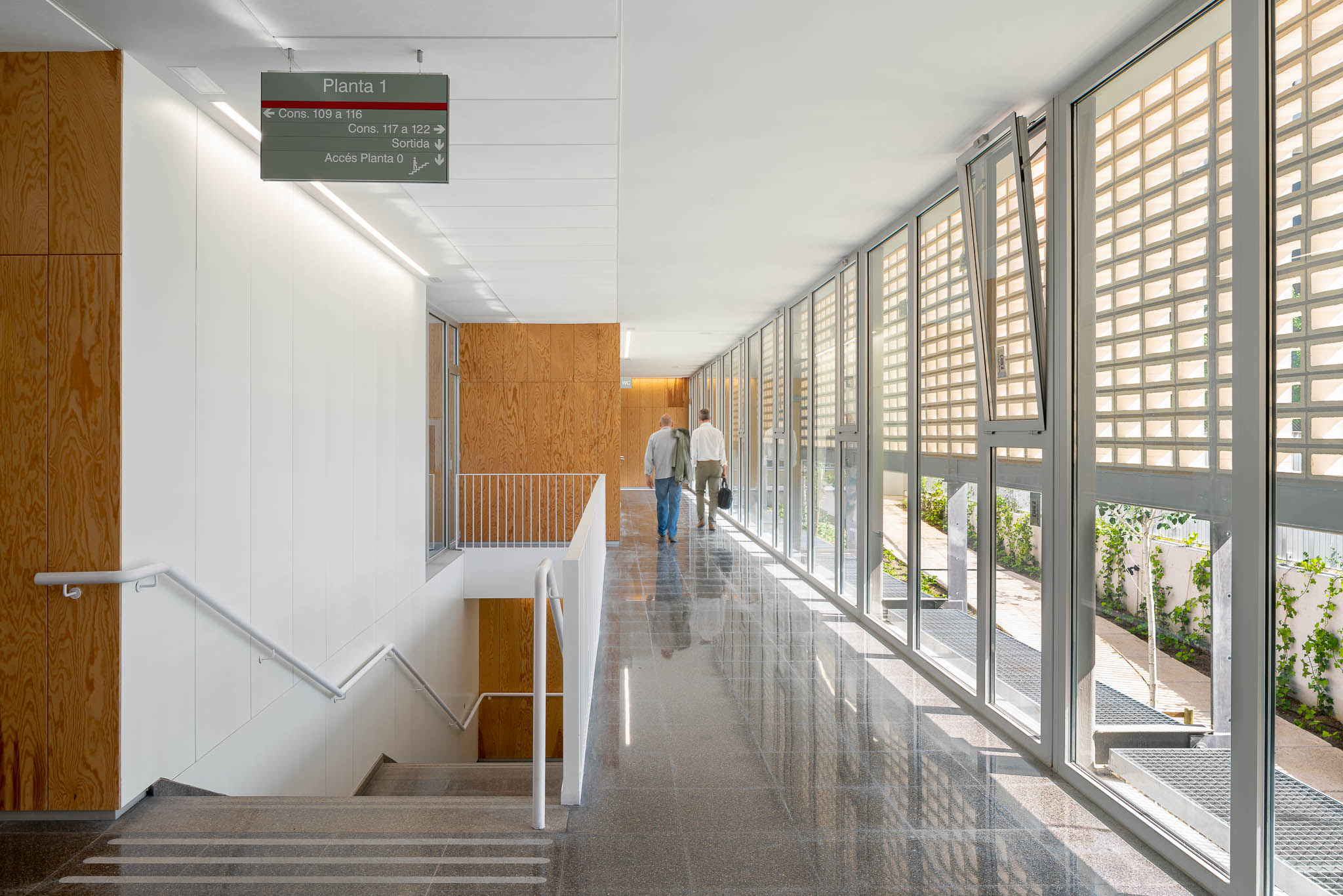 CAP Can Roca a Terrassa | Forgas Arquitectes - veredes