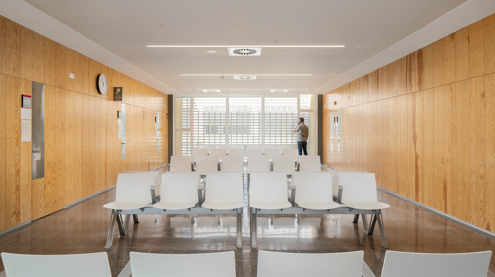 CAP Can Roca a Terrassa | Forgas Arquitectes - veredes