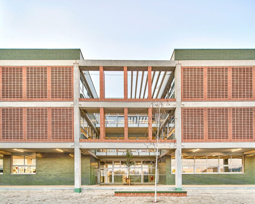 Fachadas de ladrillo cara vista: identidad, versatilidad y prestaciones ...