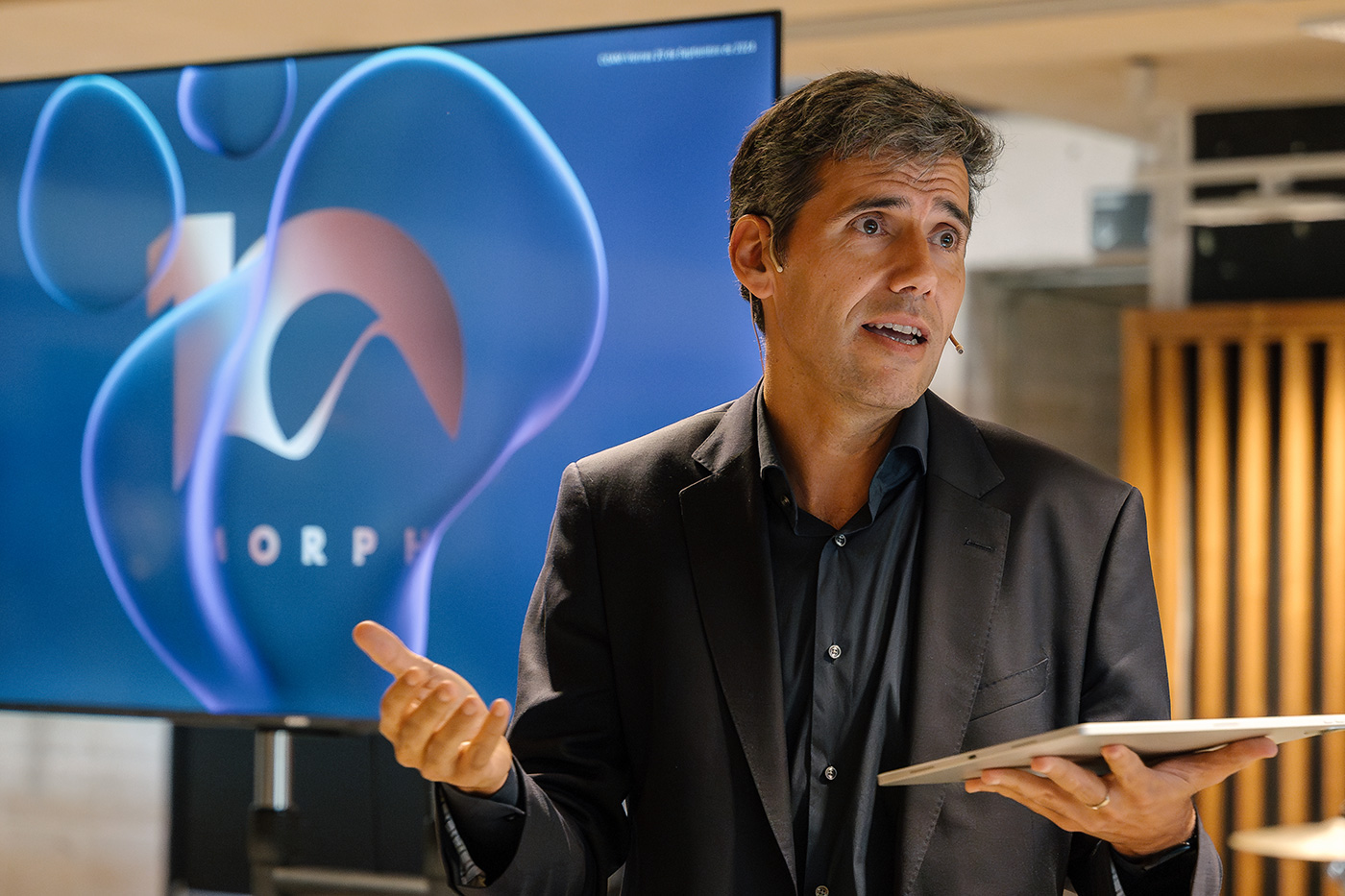 César Frias Enciso · Socio Creativo & Director Creativo | Morph Estudio ...